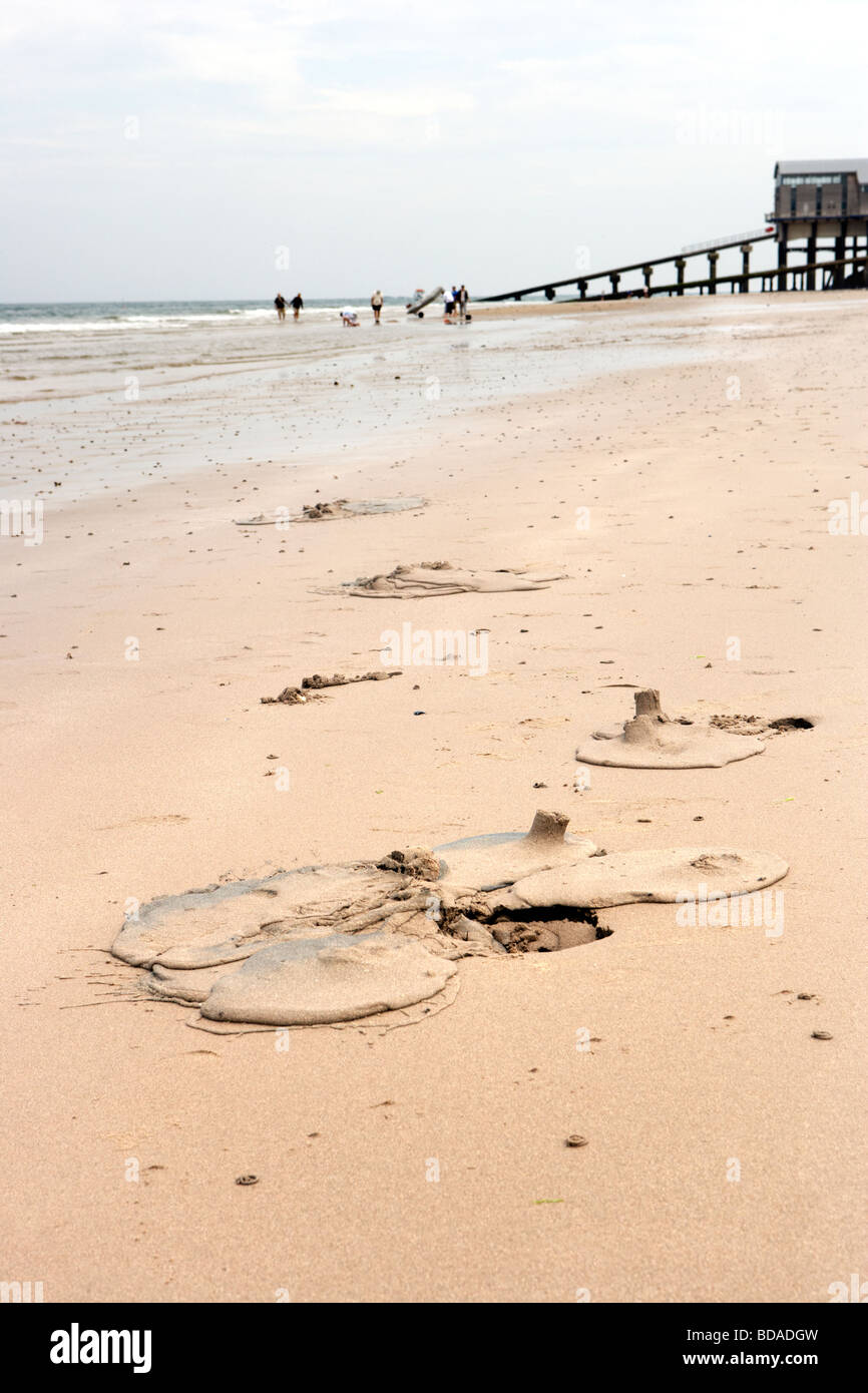 Bait digging beach hi-res stock photography and images - Alamy