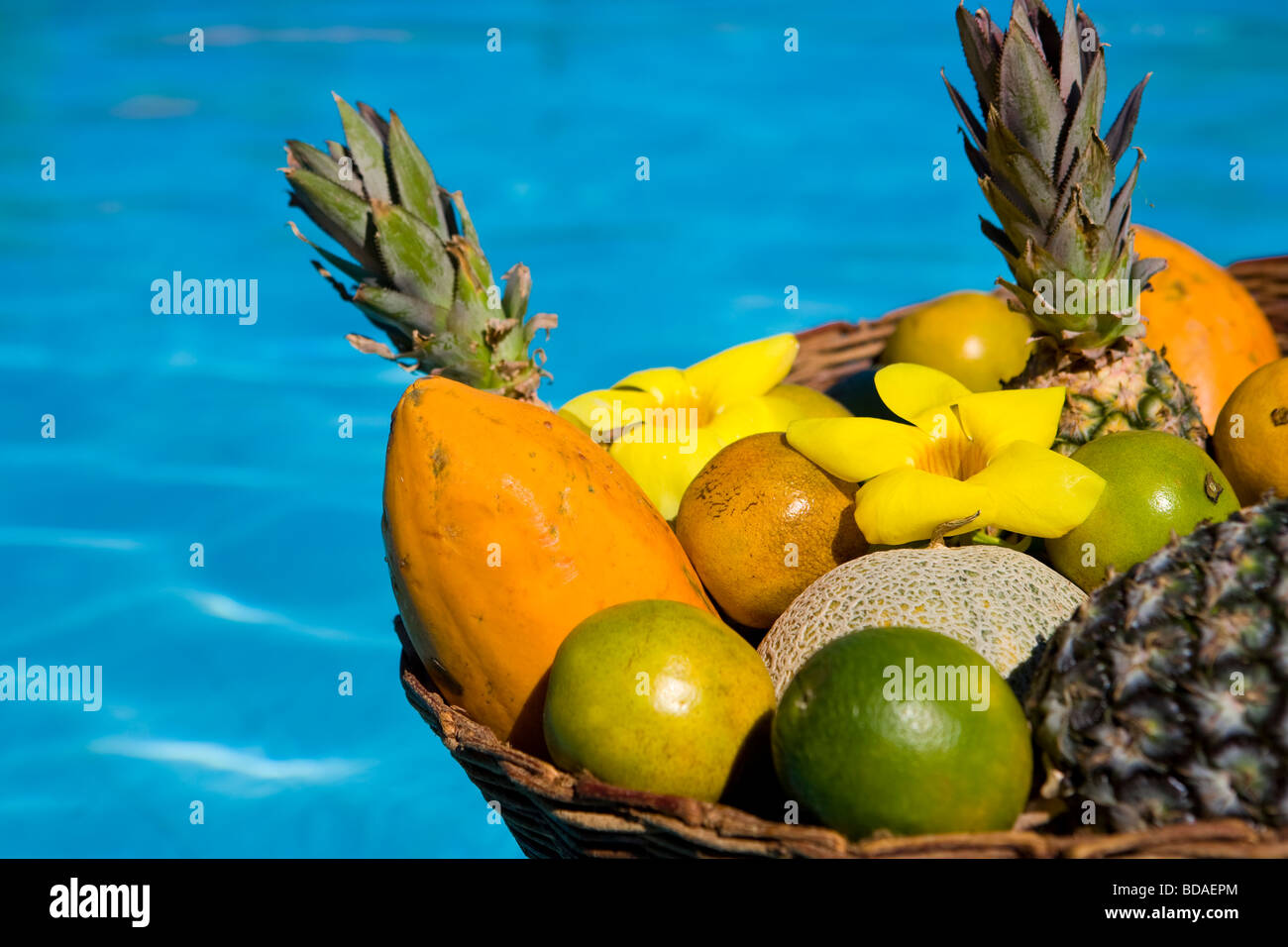 Tropical Fruit Basket By The Pool Stock Photo - Alamy