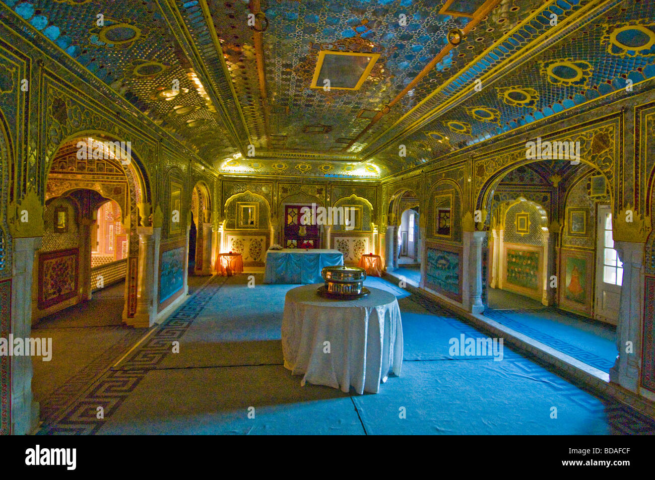 Shish mahal jali screens hi-res stock photography and images - Alamy