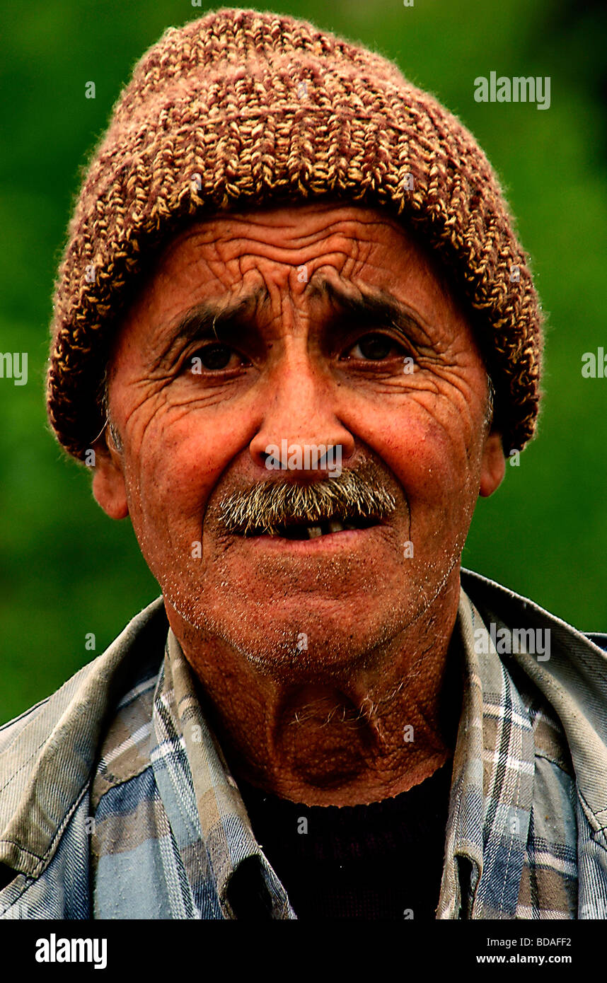 portrait of old turkish man Stock Photo - Alamy