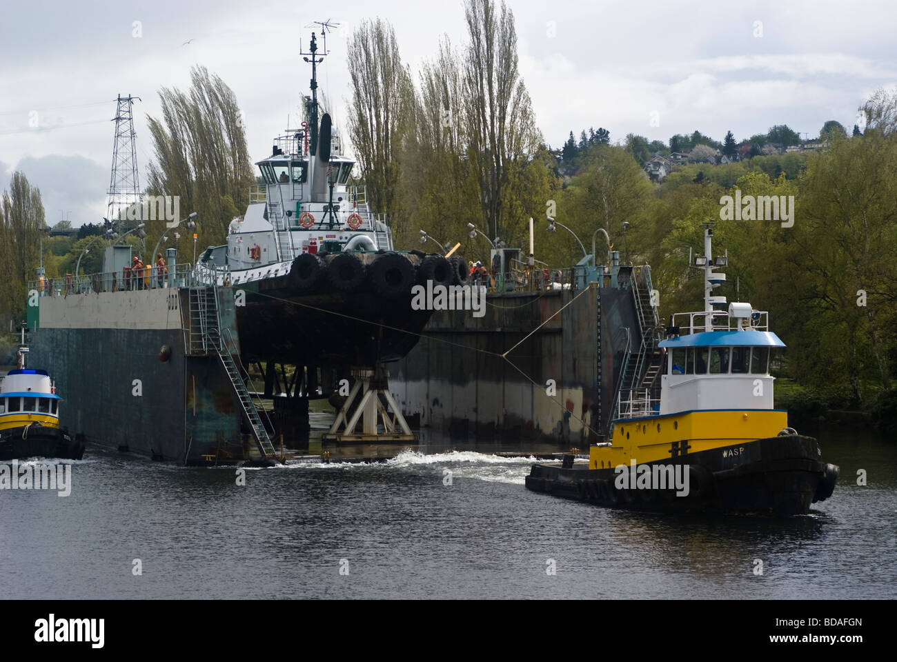 Tug boat in dry dock hi-res stock photography and images - Alamy