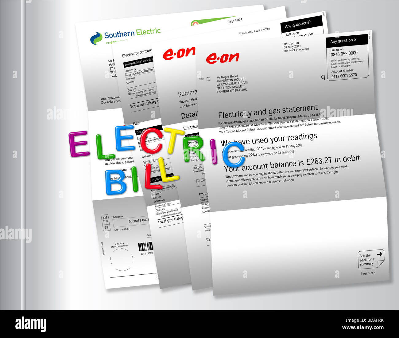 Budget on fridge hi-res stock photography and images - Alamy