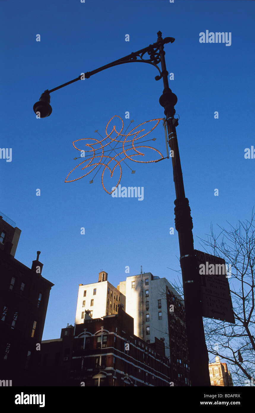 Symmetrical snowflake hi-res stock photography and images - Alamy