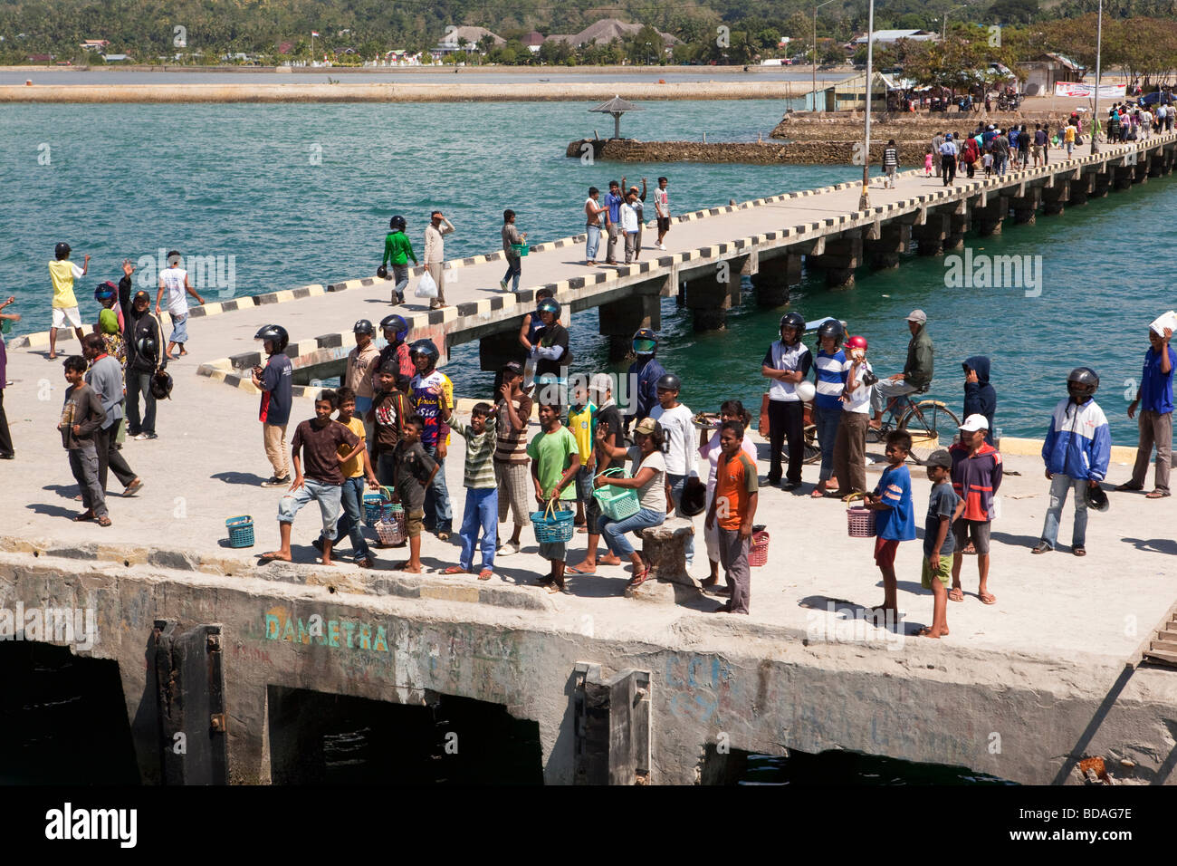 Ferry jetty hi-res stock photography and images - Alamy