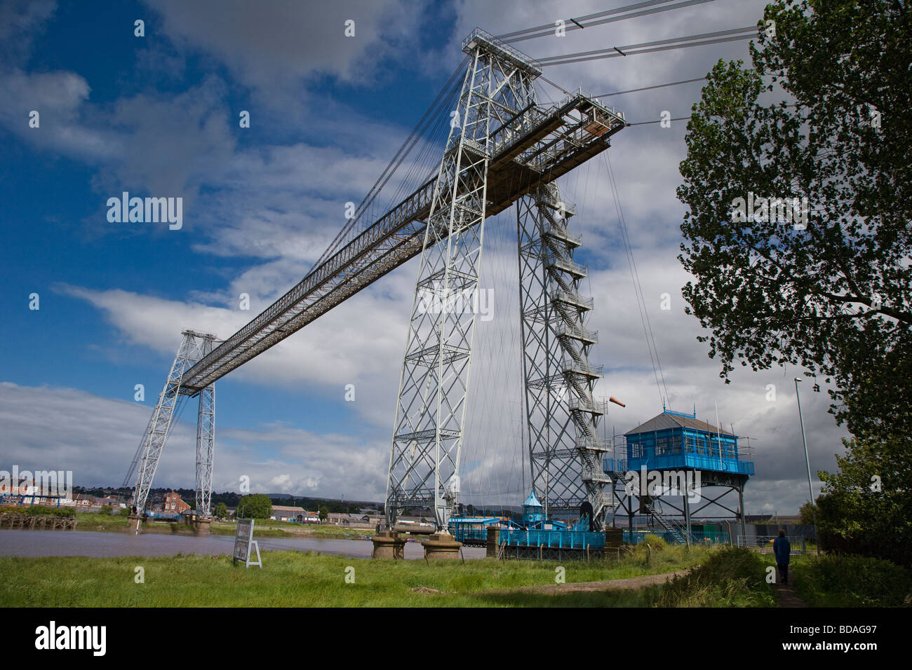Transporter bridge crossing river hi-res stock photography and images ...