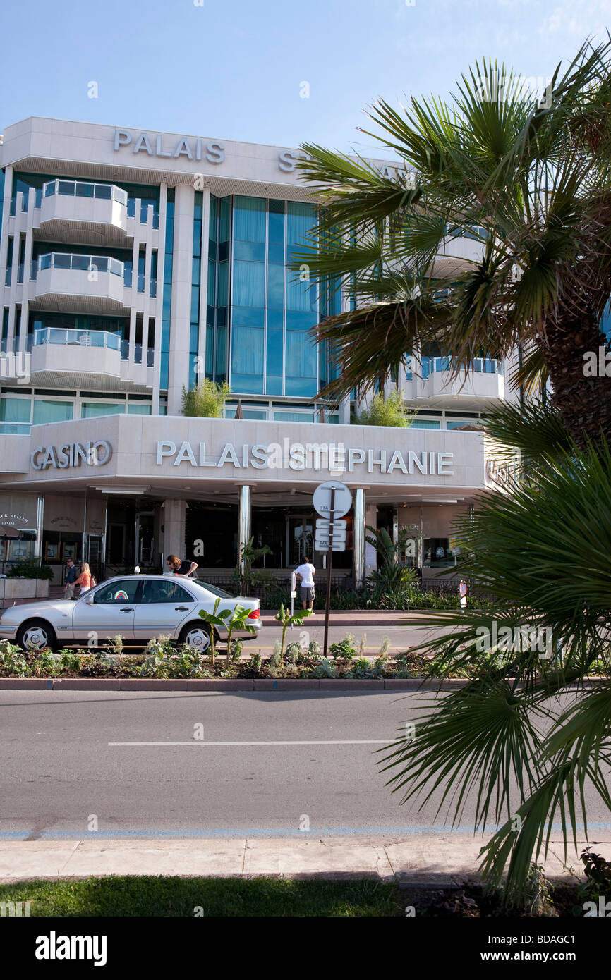 palais stephanie hotel cannes france Stock Photo - Alamy