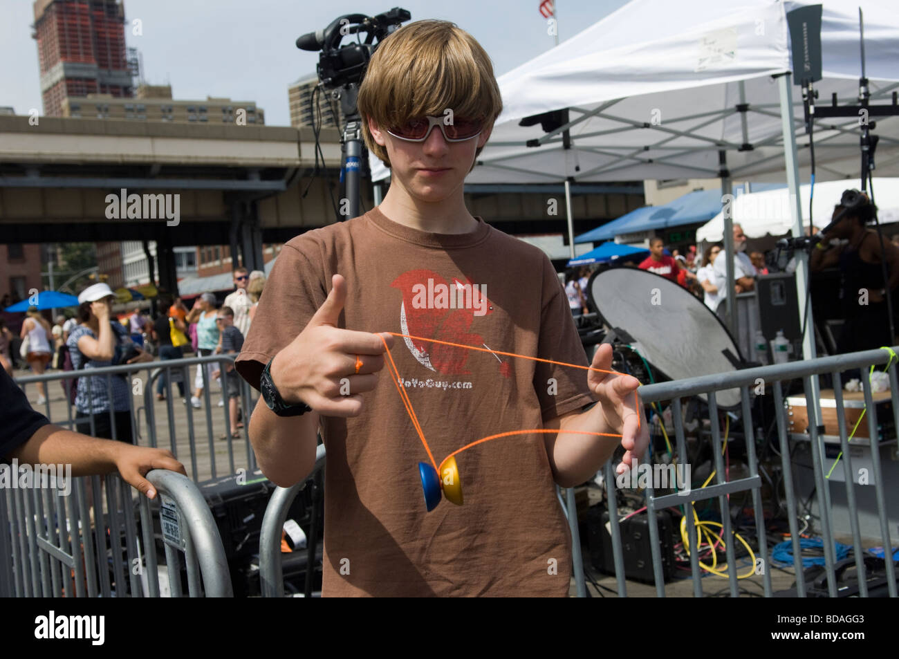 Yo yo players warm up at the 3rd Annual International Yo Yo Open in New ...