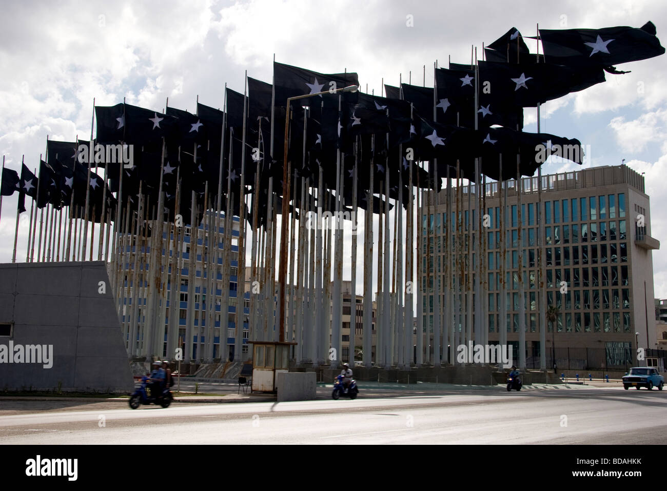 Black flags hi-res stock photography and images - Alamy