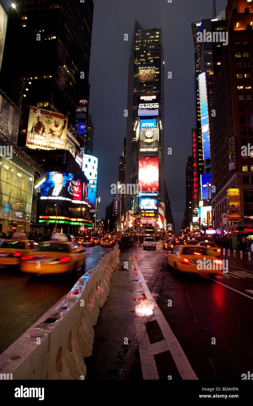 Times square atmosphere hi-res stock photography and images - Alamy