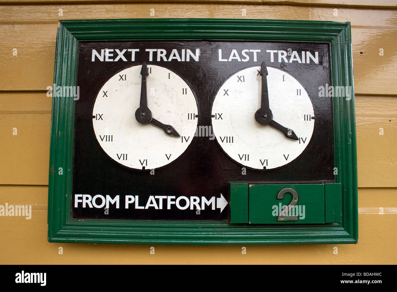 Railway clocks hi-res stock photography and images - Alamy