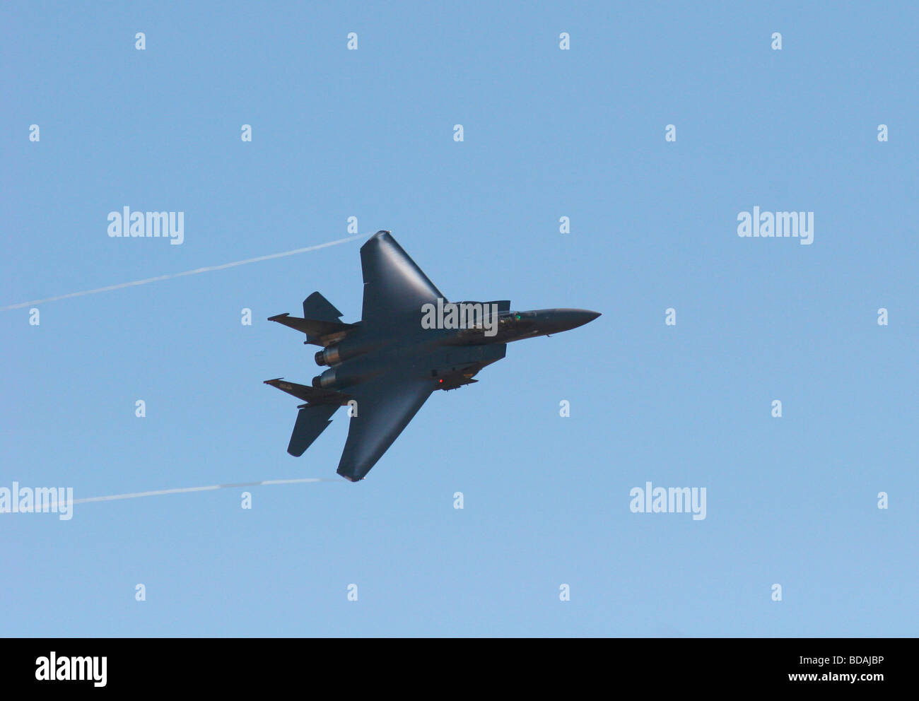 F-15 Eagle doing low pass flyby at Abbotsford International Air Show ...