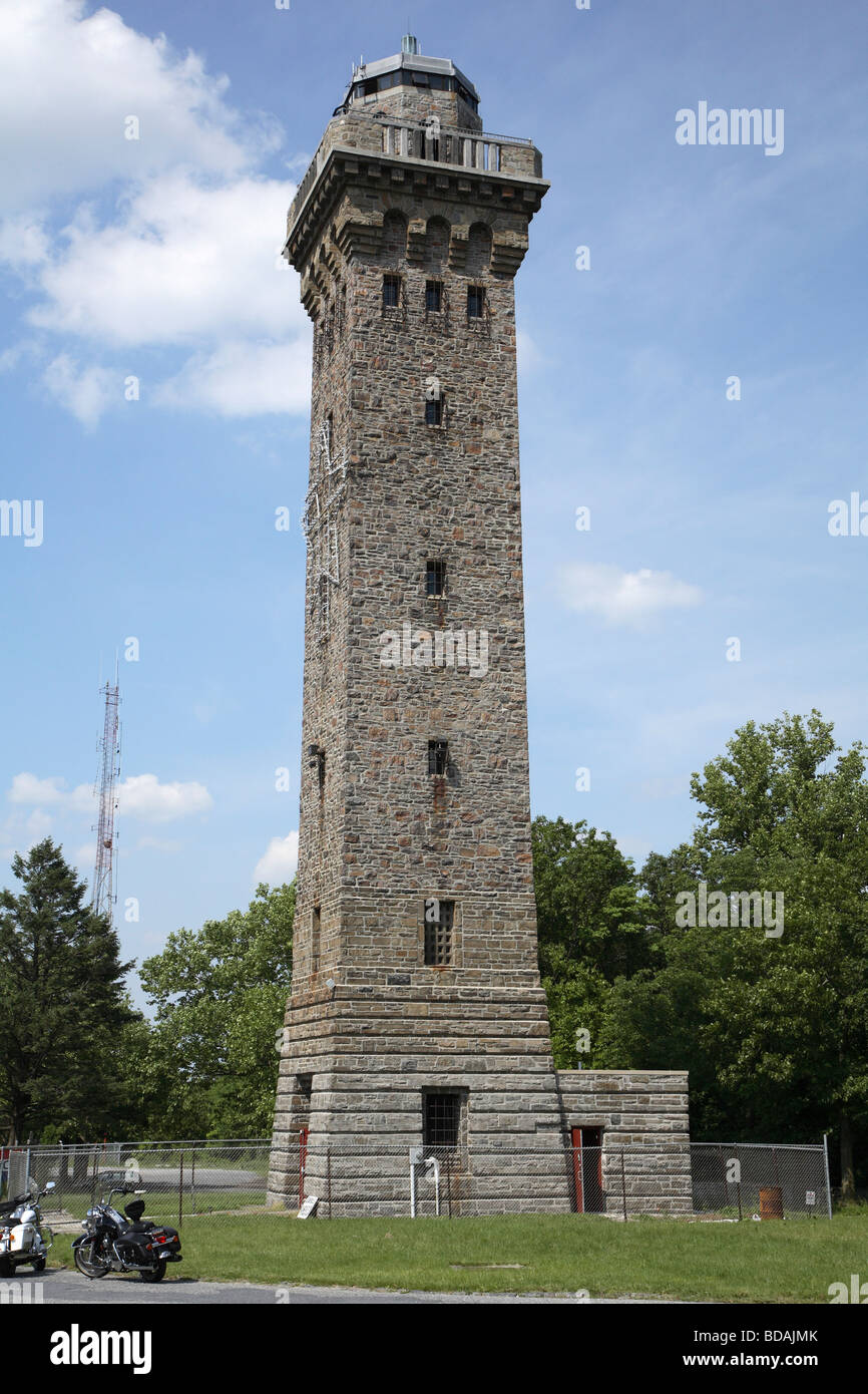Hexagonal concrete tower hi-res stock photography and images - Alamy
