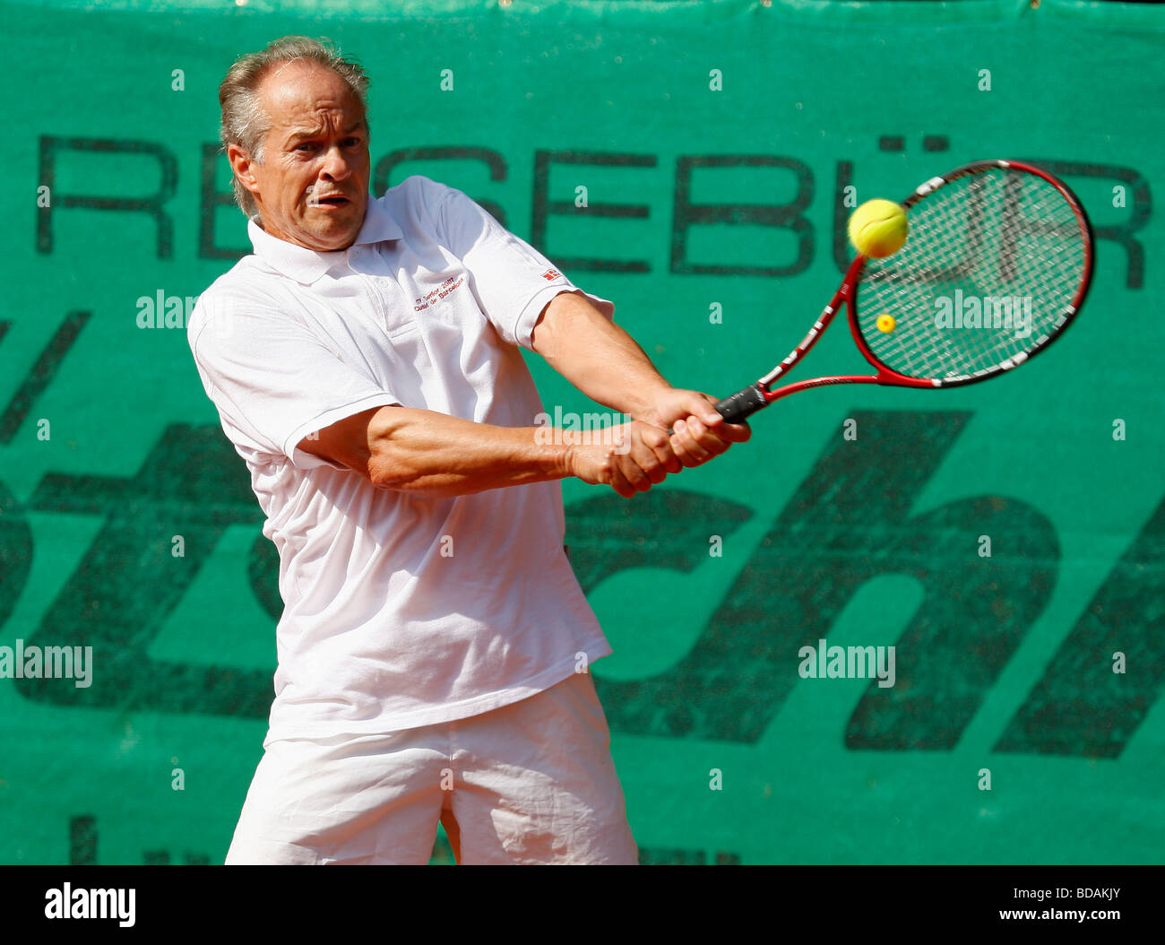 Tennis club senior hi-res stock photography and images - Alamy