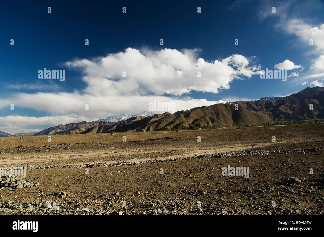 Ladakh landscape mountain hi-res stock photography and images - Alamy