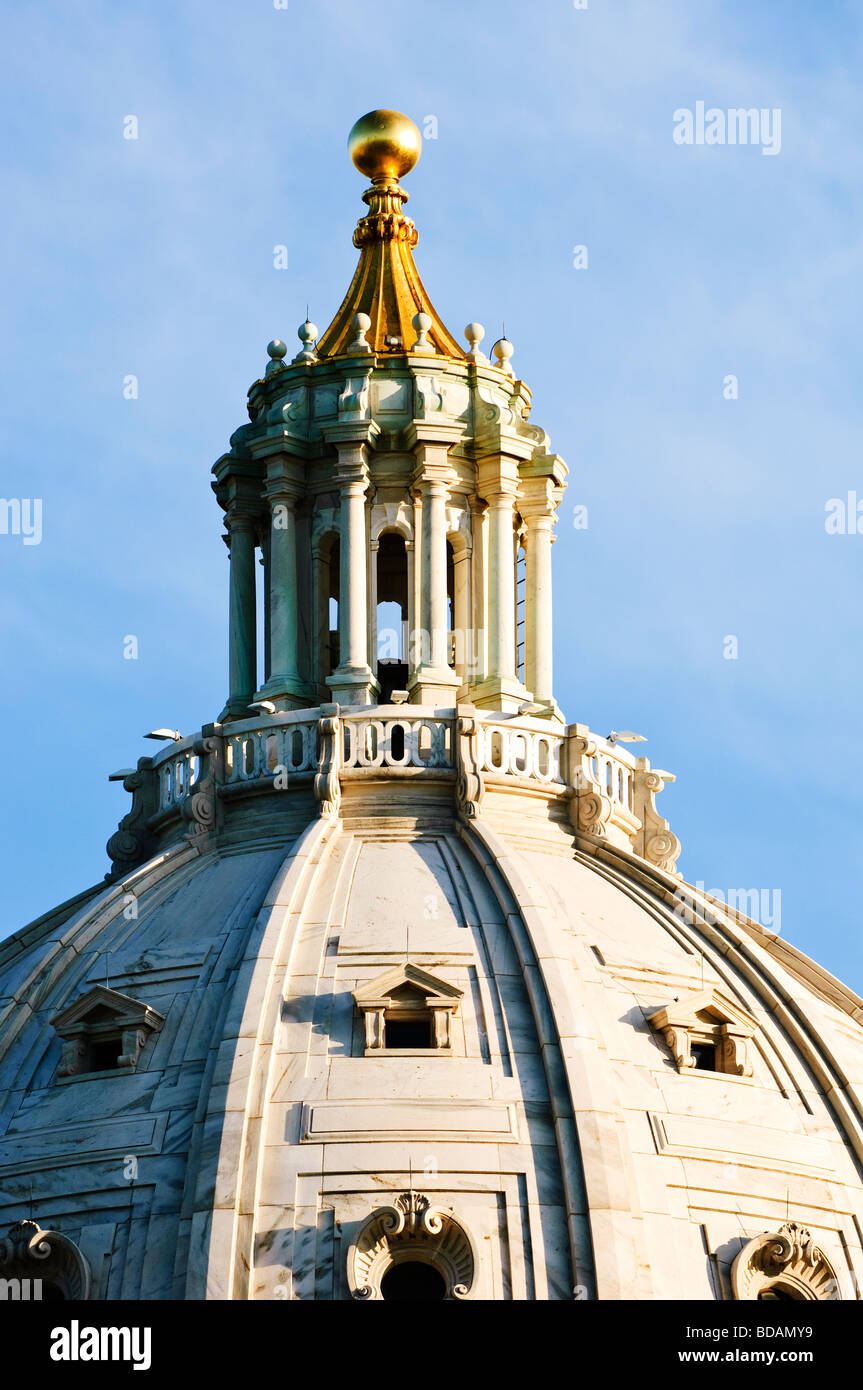 Detail of the Minnesota State capitol building dome Stock Photo - Alamy