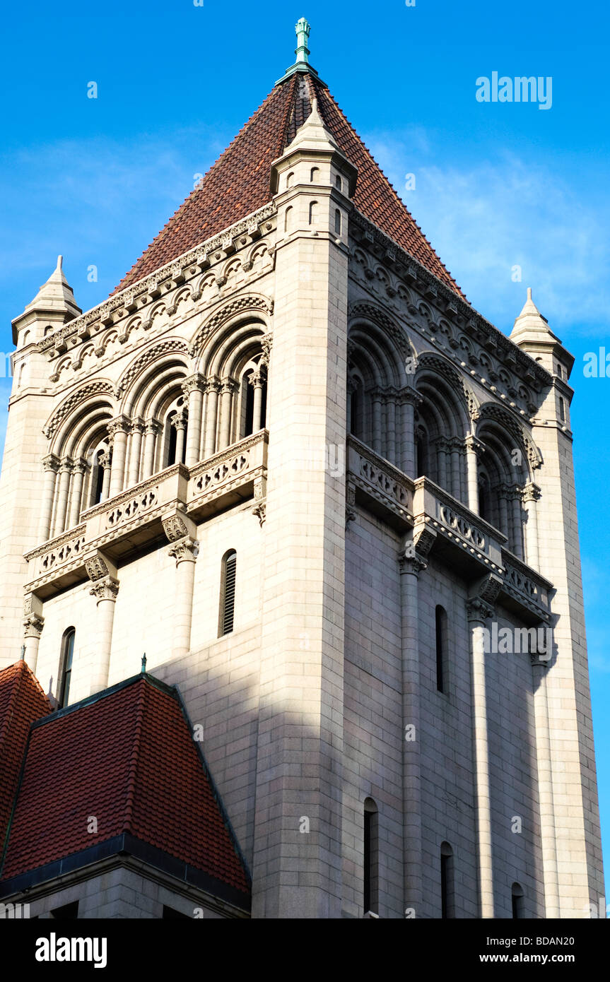Landmark center hi-res stock photography and images - Alamy