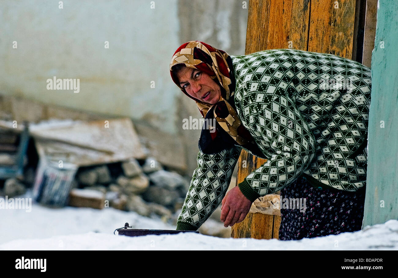 Turkish woman in traditional village in east turkey Stock Photo - Alamy