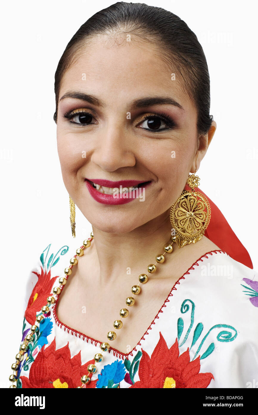 Portrait of a young woman in typical Mexican costume Stock Photo - Alamy