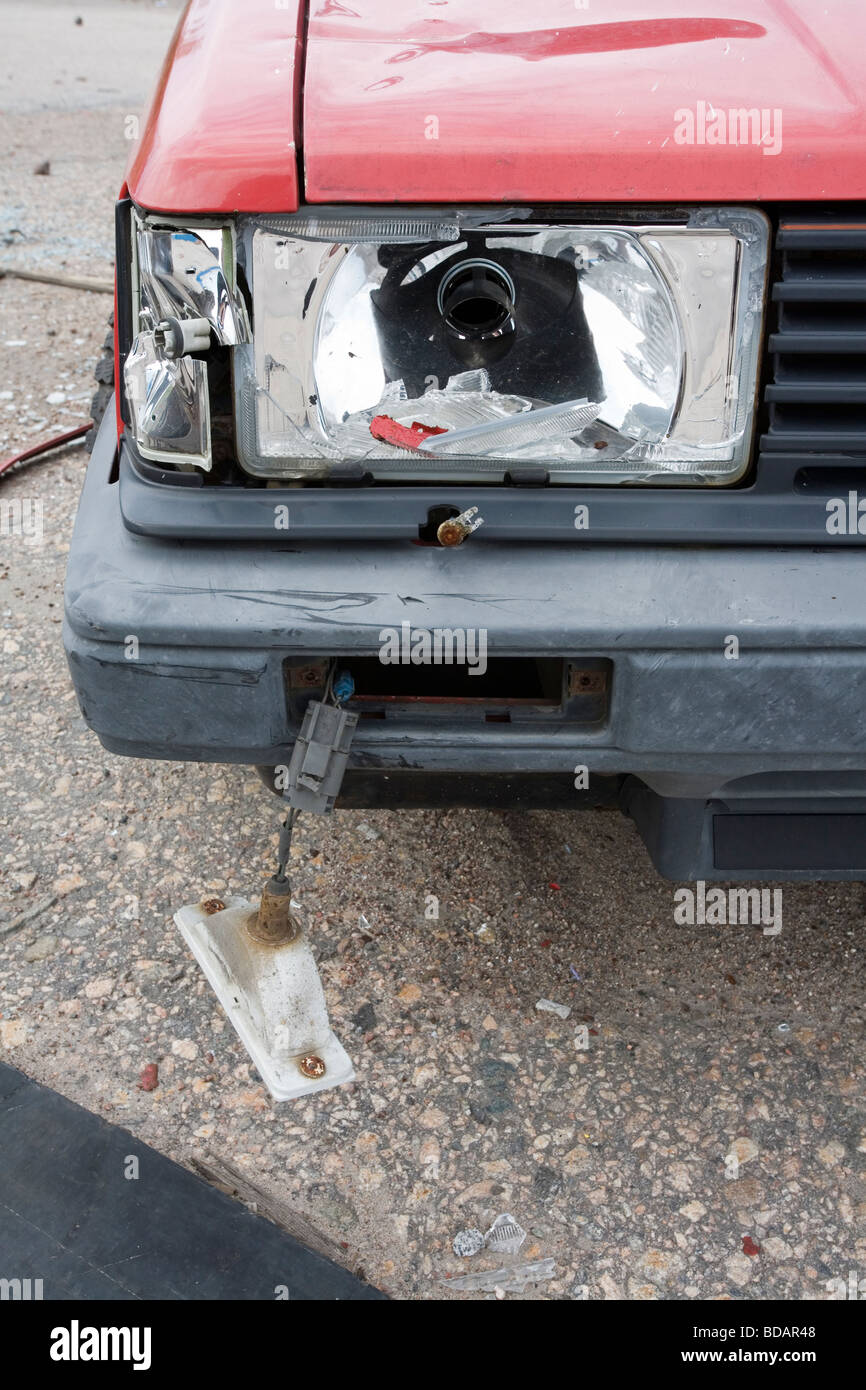 Wrecked car hi-res stock photography and images - Alamy