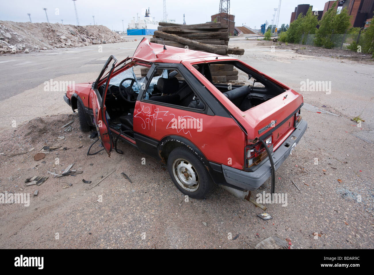 Wrecked car hi-res stock photography and images - Alamy