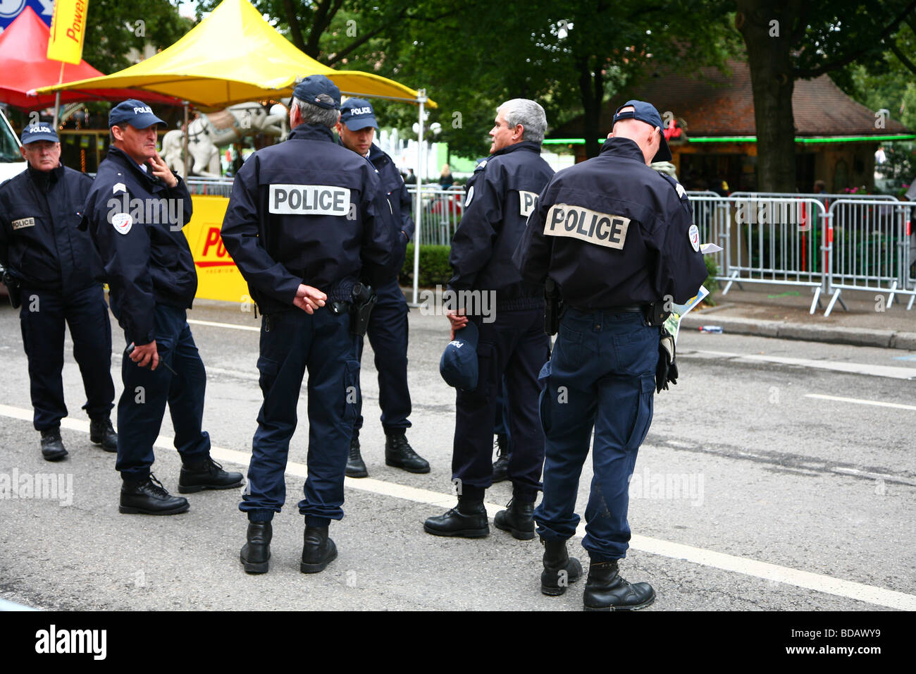 French police uniform hi-res stock photography and images - Alamy