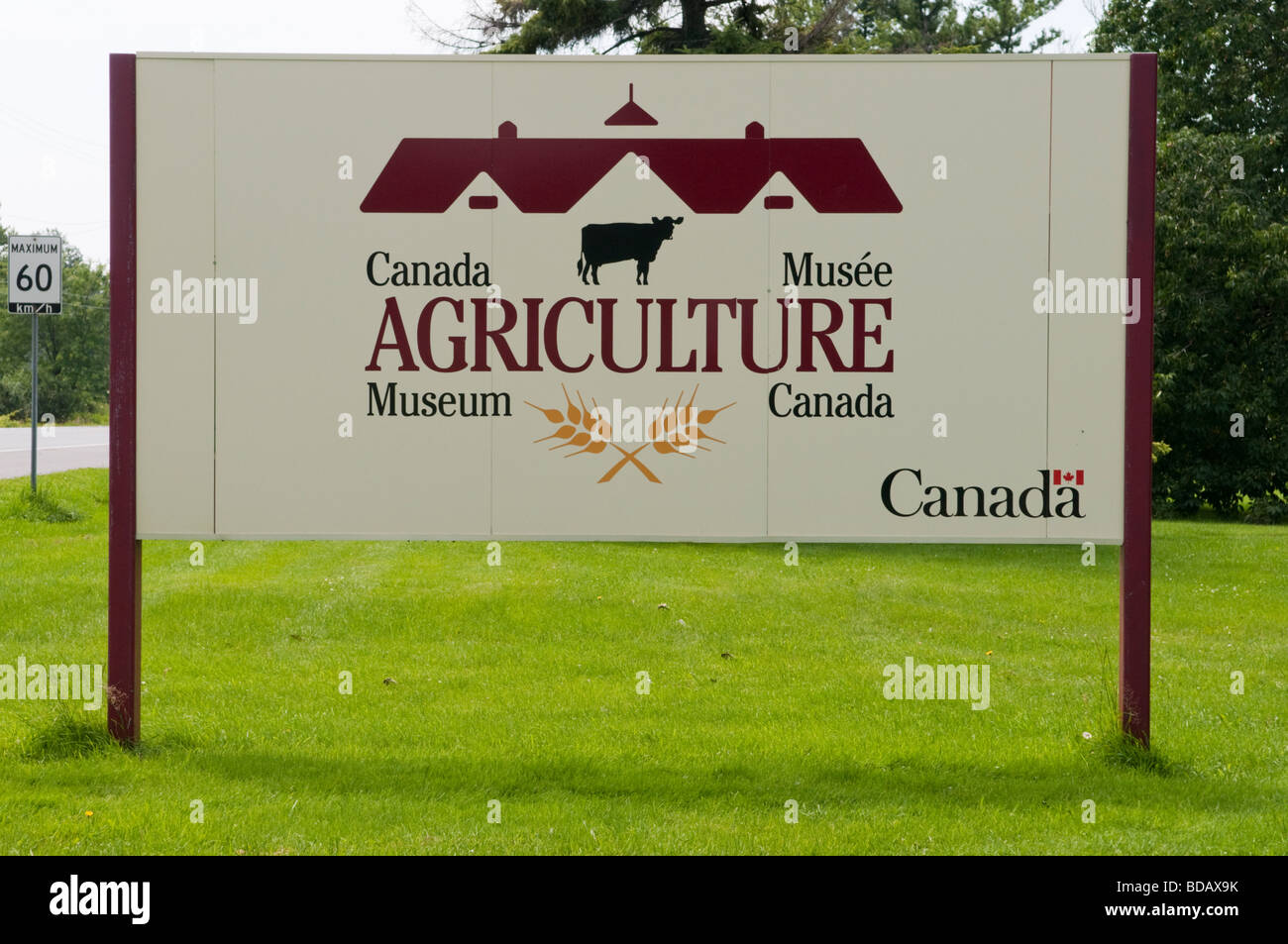 Experimental farm hi-res stock photography and images - Alamy