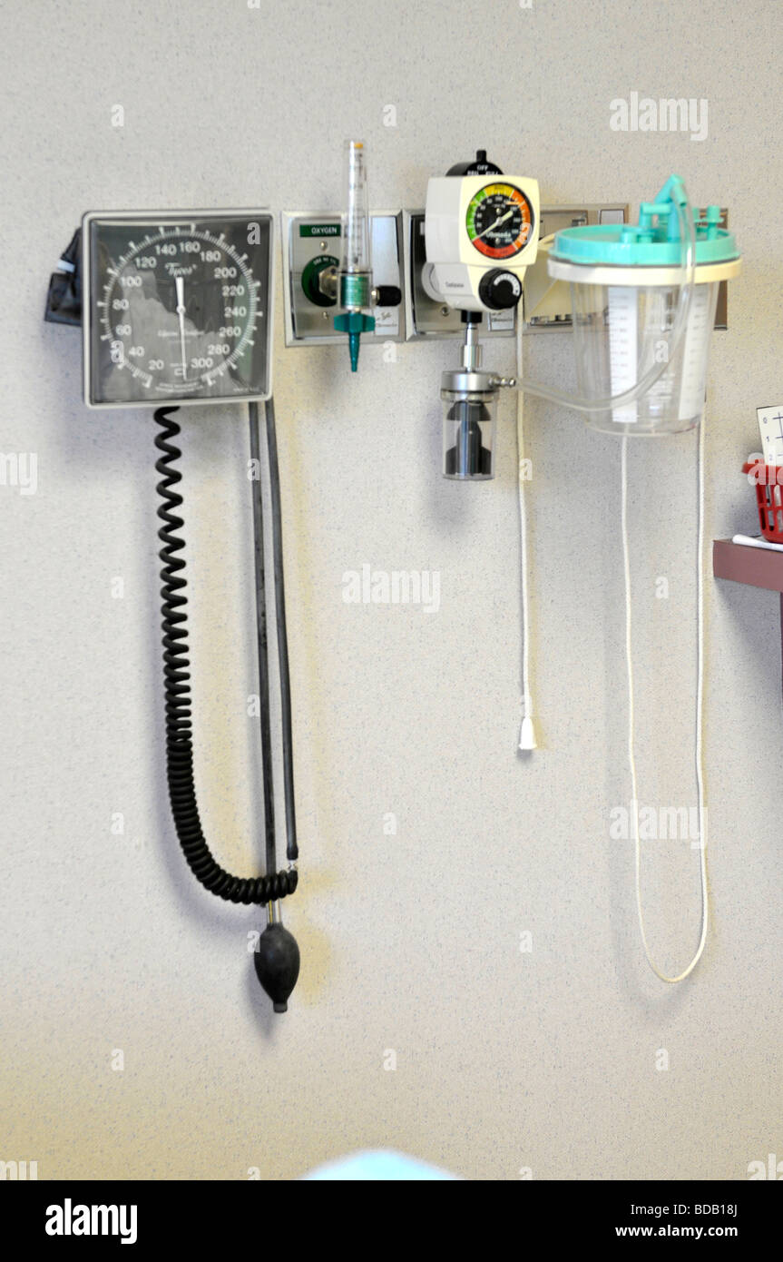 Medical tools for blood pressure pulse measurement Stock Photo - Alamy