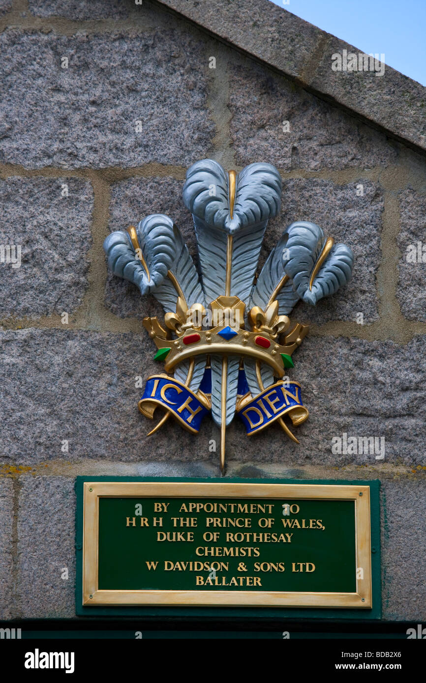 Royal appointment crest hi-res stock photography and images - Alamy