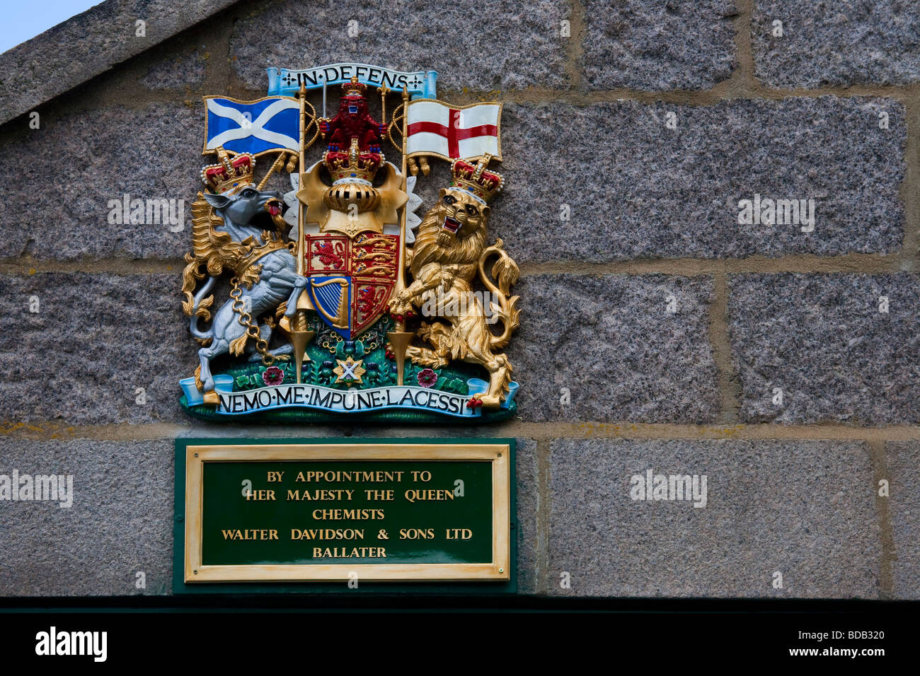 Royal warrant prince of wales hi-res stock photography and images - Alamy