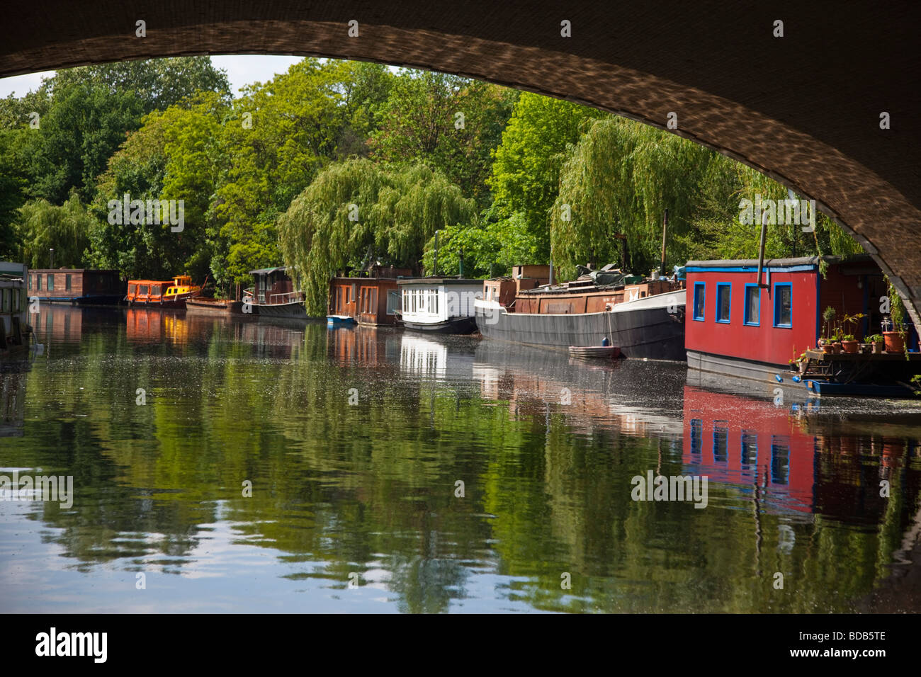 Berlin tiergarten boat hi-res stock photography and images - Alamy