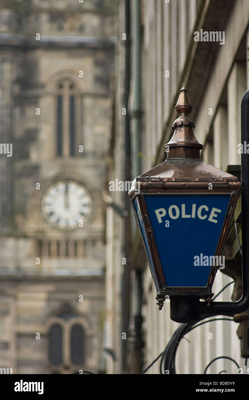 Blue police lamp sign hi-res stock photography and images - Alamy