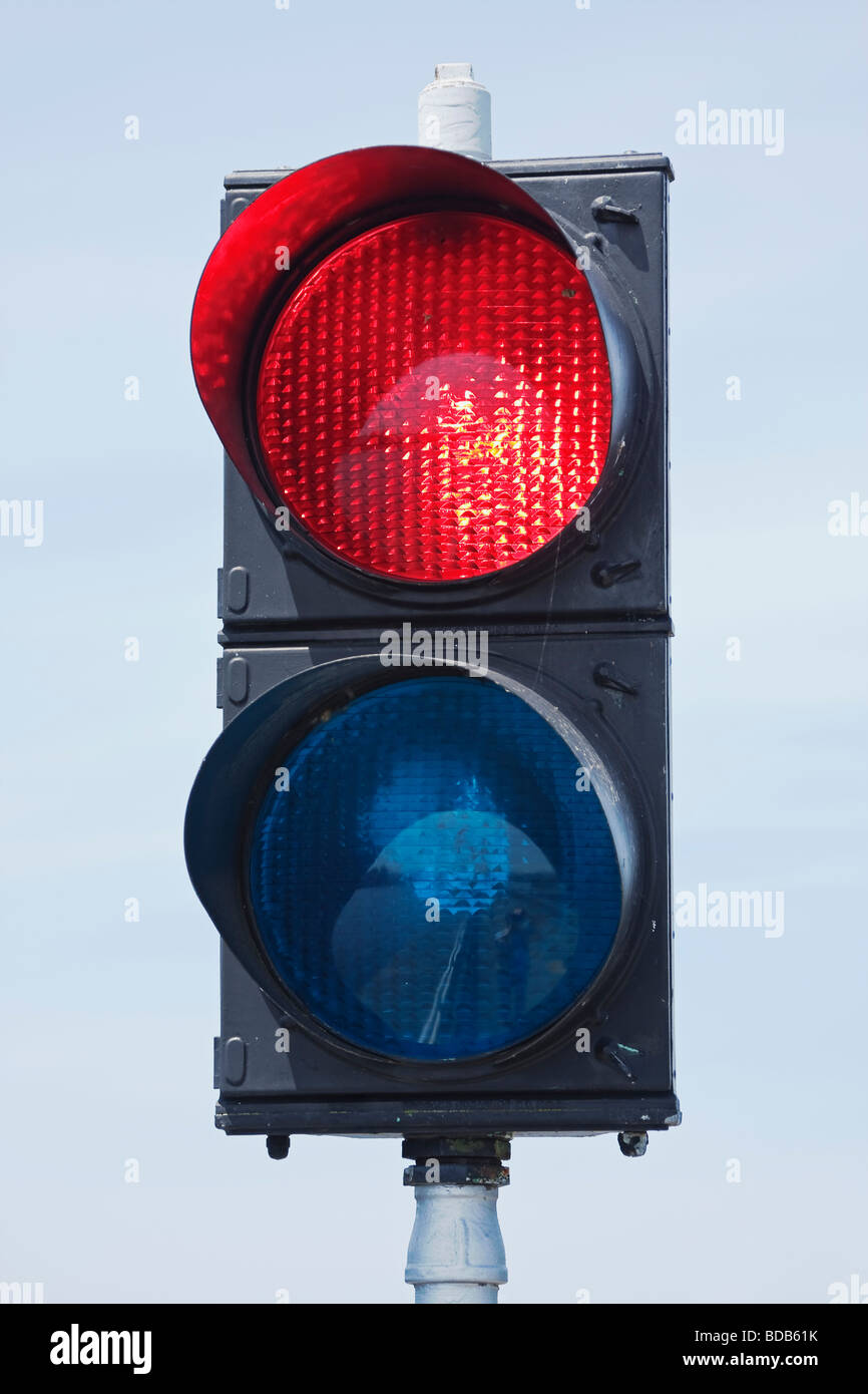 traffic light regulating boat movement through lock Stock Photo - Alamy