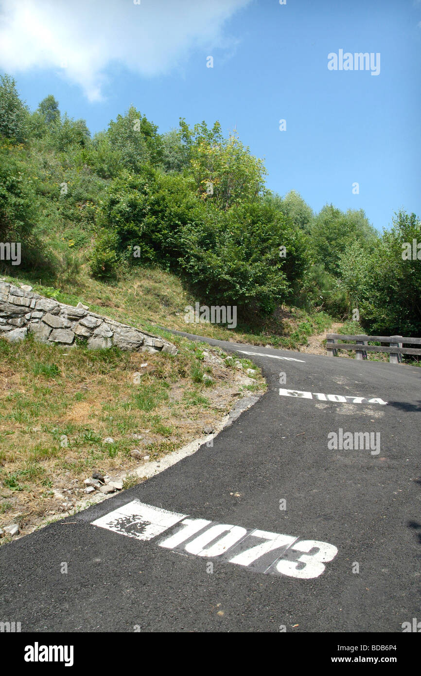 Muro di sormano hi-res stock photography and images - Alamy