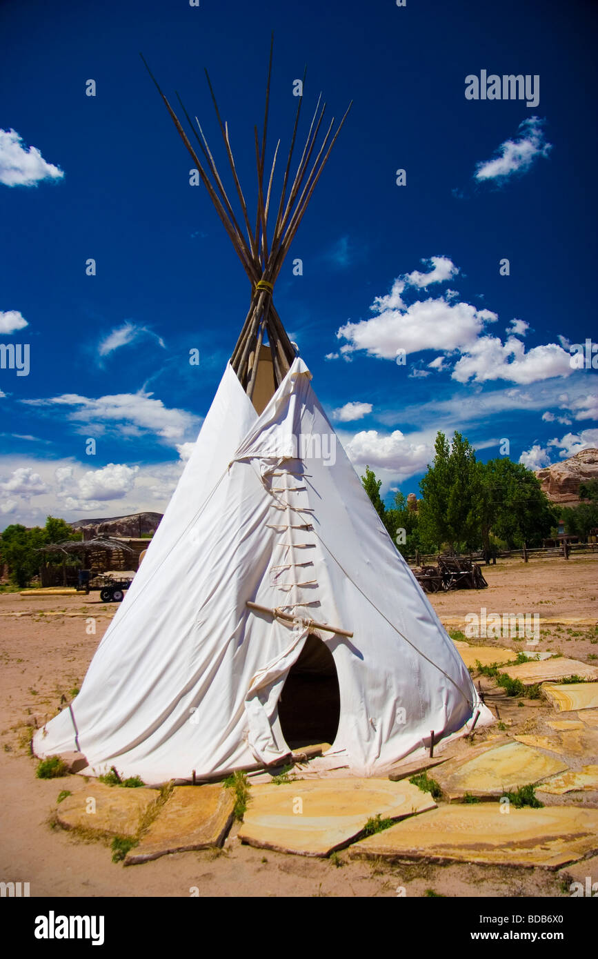 Indian teepee hi-res stock photography and images - Alamy