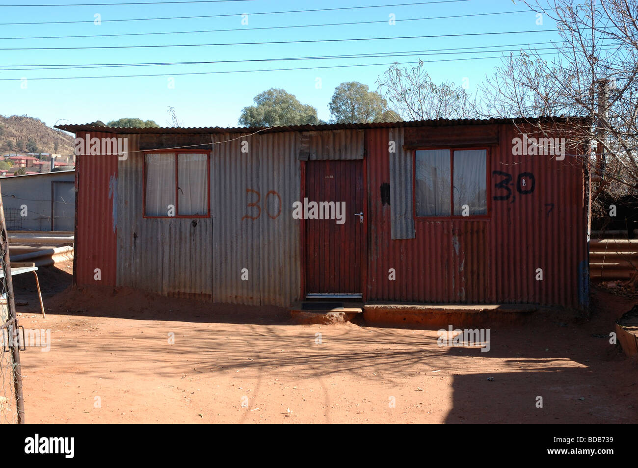 Metal Shack House High Resolution Stock Photography and Images - Alamy