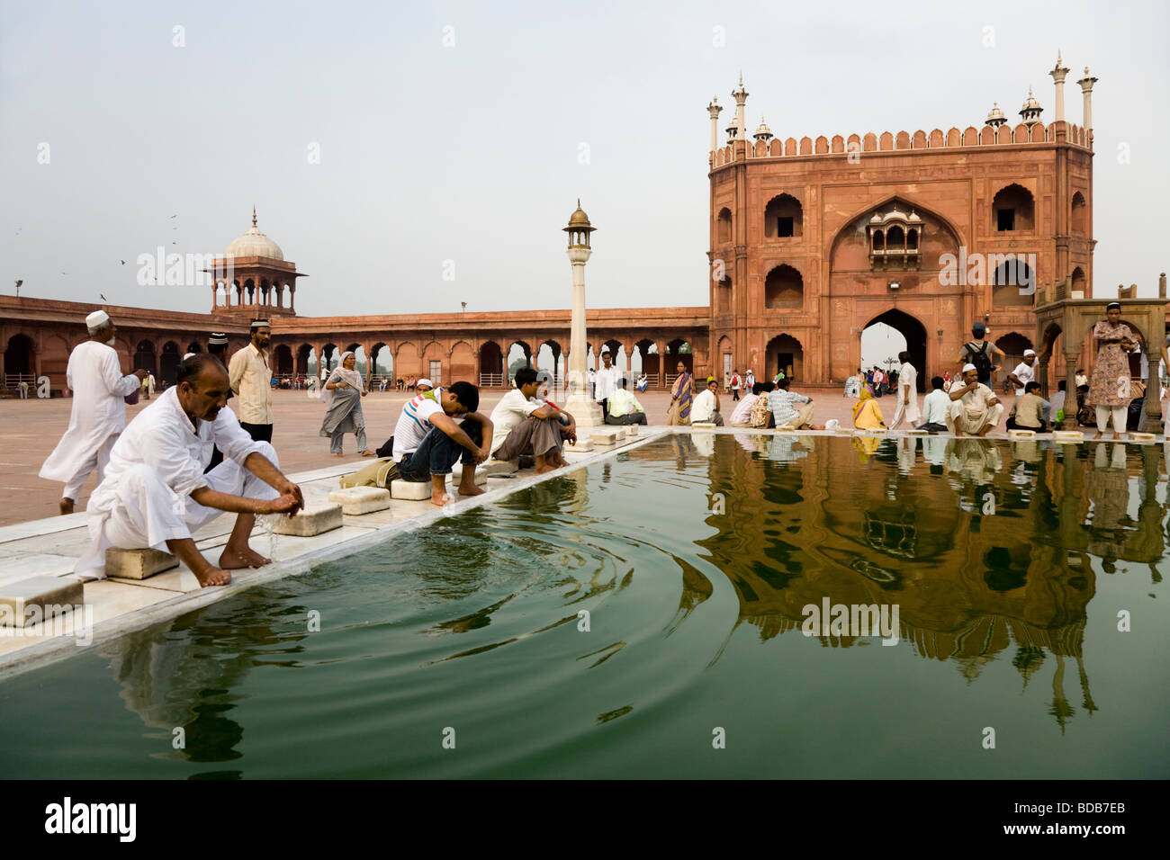 Ablution pond jama masjid mosque hi-res stock photography and images ...