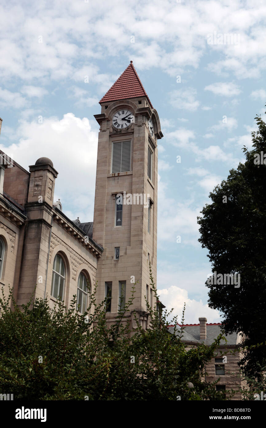 Indiana university building hi-res stock photography and images - Alamy