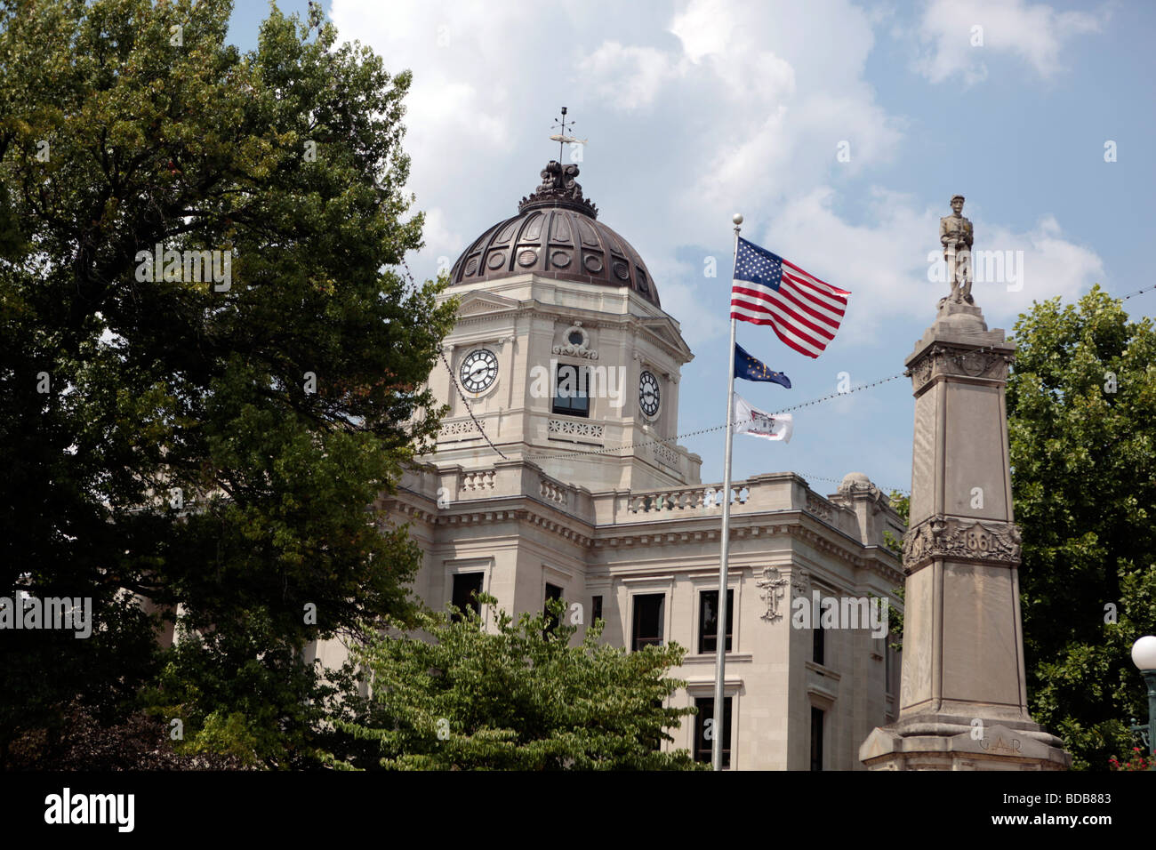 The Monroe County Courthouse in Bloomington, Indiana has a fish on top ...