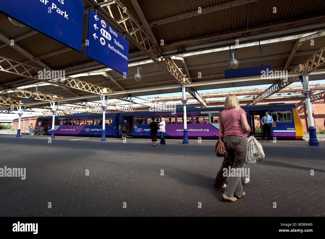 Hartlepool railway station with a train waiting Stock Photo - Alamy