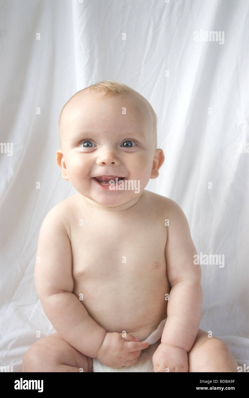 Nappy wearing baby hi-res stock photography and images - Alamy