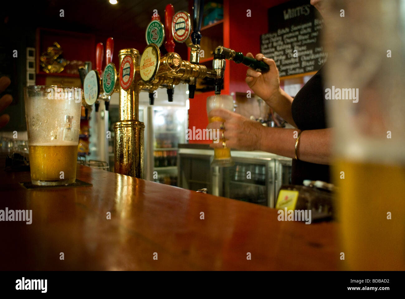 Beertaps hi-res stock photography and images - Alamy