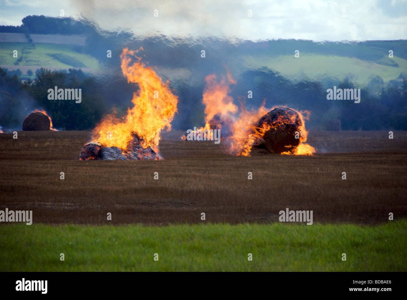 Burning bales hi-res stock photography and images - Alamy