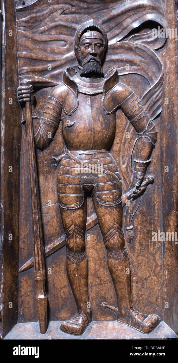 Tomb sculpture knight hi-res stock photography and images - Alamy