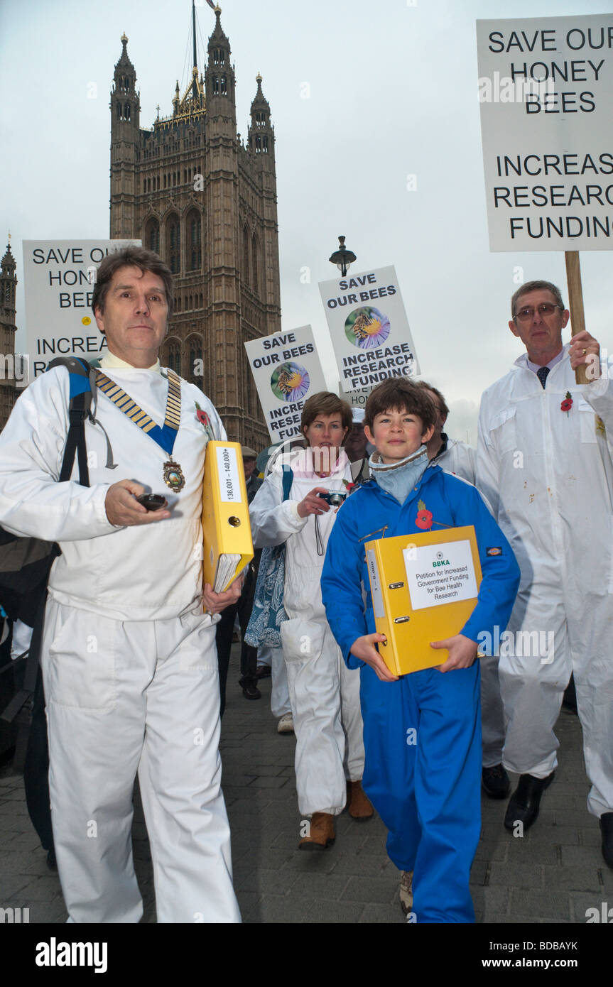 Bbka british bee keepers association hi-res stock photography and ...
