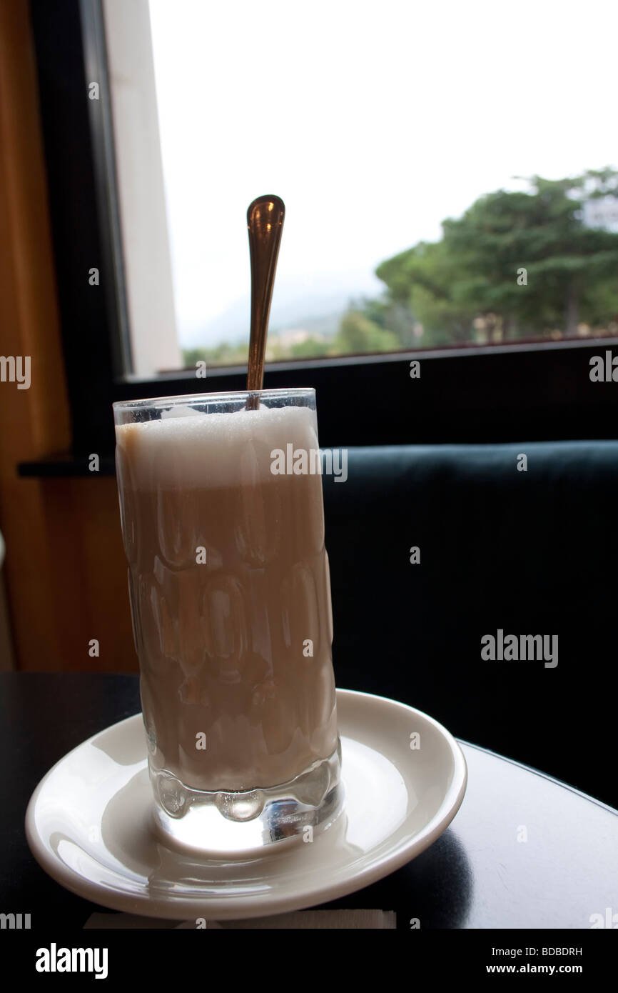 Cafe with scenic backdrop hi-res stock photography and images - Alamy