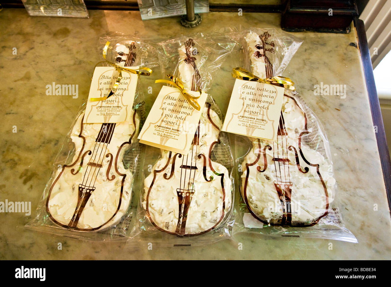 Cremona luthier hi-res stock photography and images - Alamy