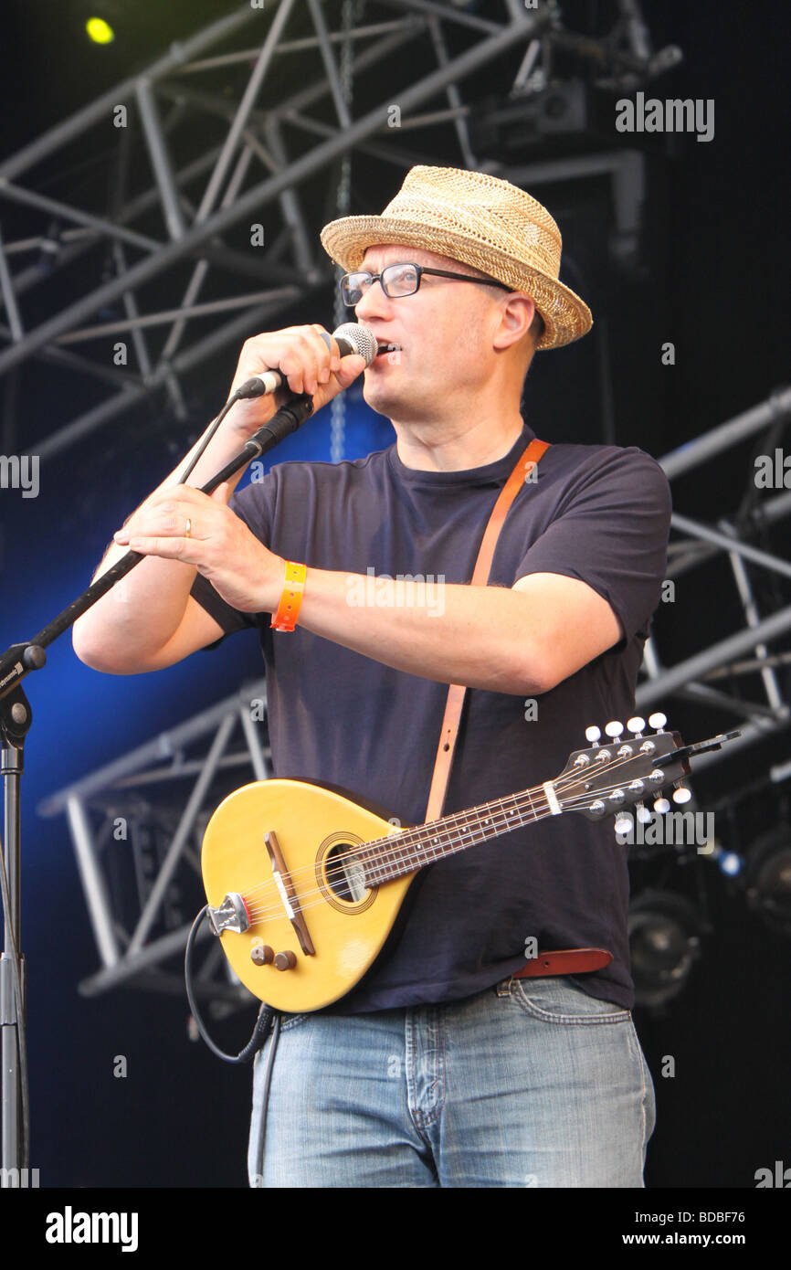 Ade edmondson hi-res stock photography and images - Alamy