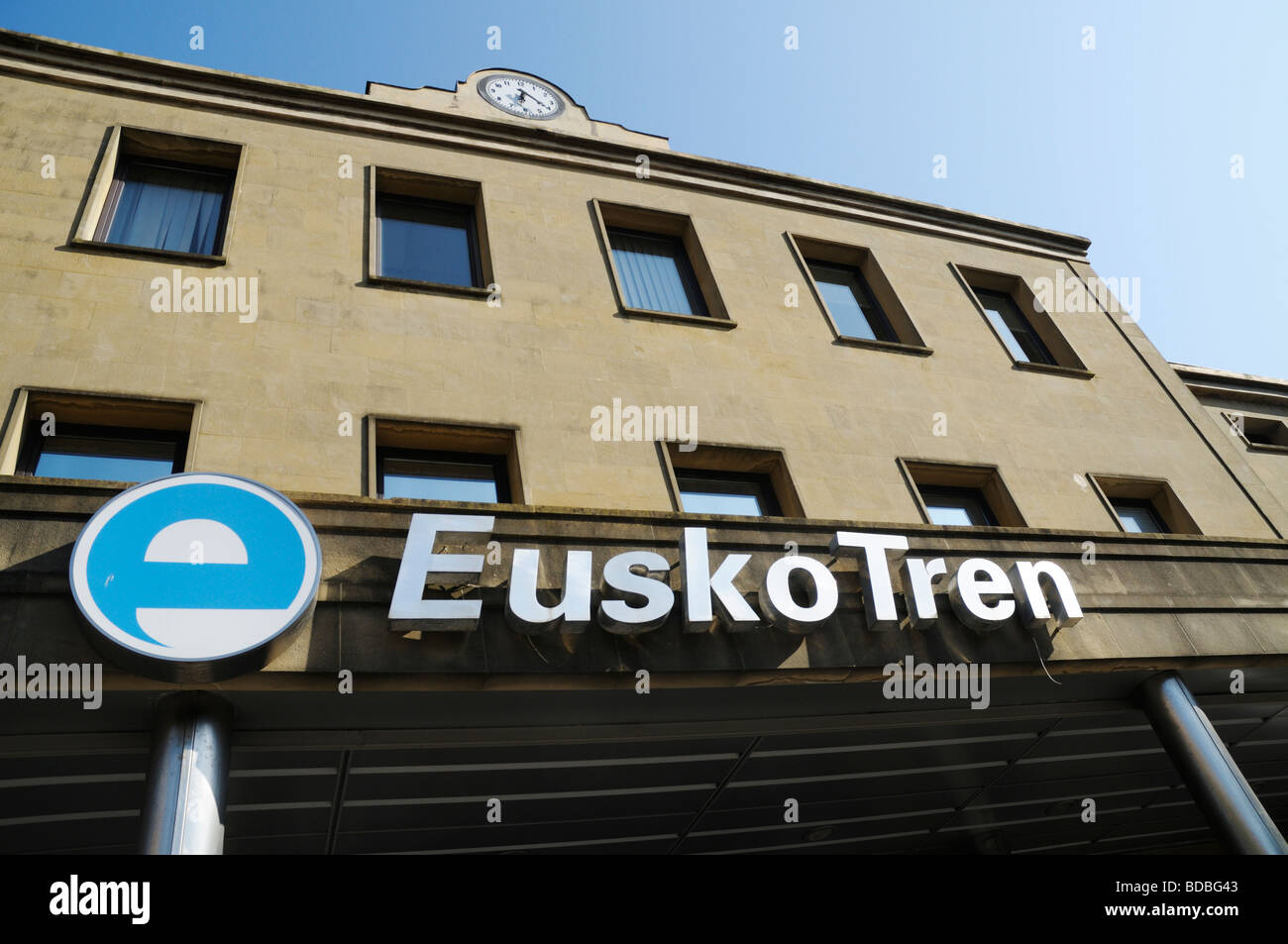 Tren eusko hi-res stock photography and images - Alamy