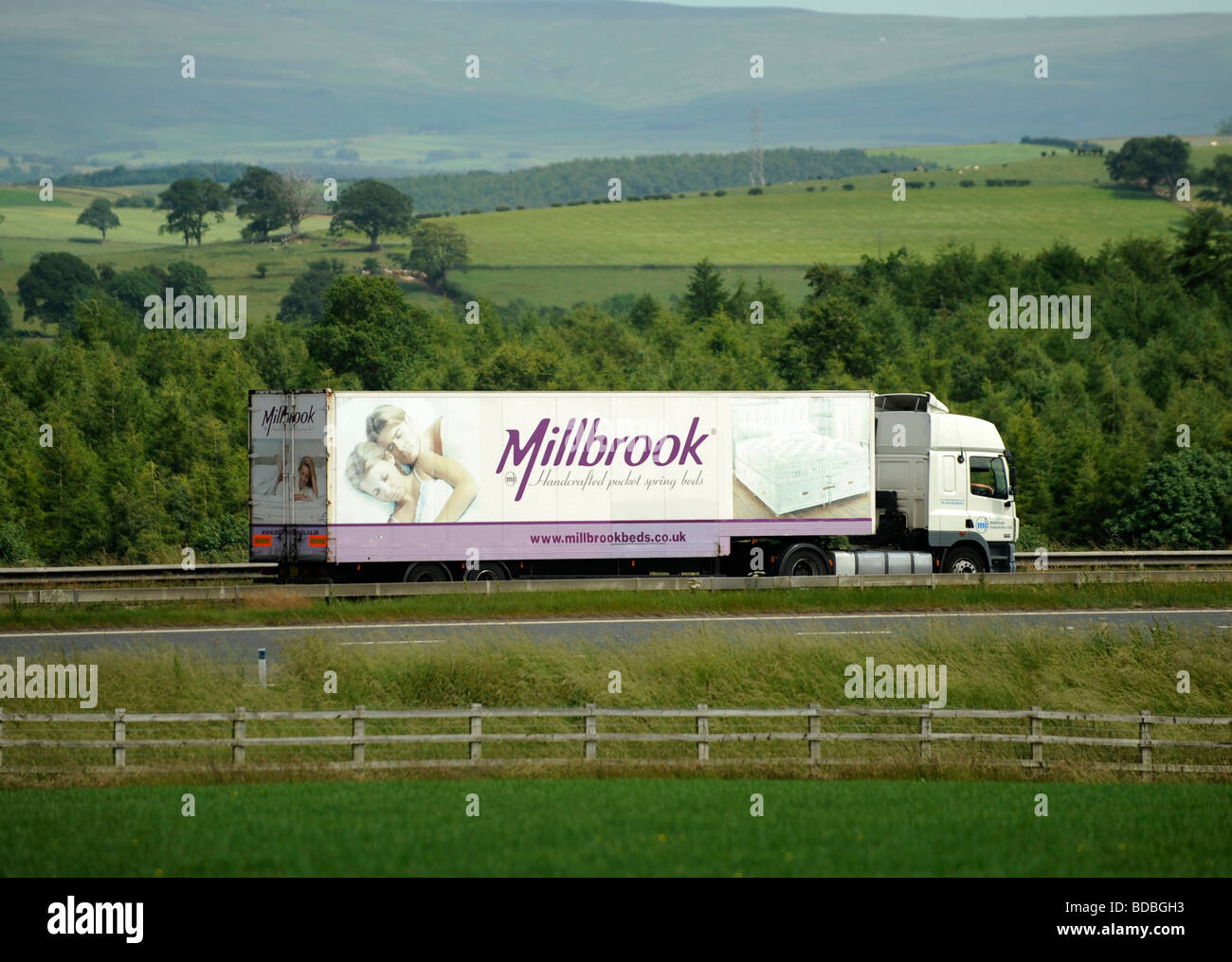 Truck beds hi-res stock photography and images - Alamy