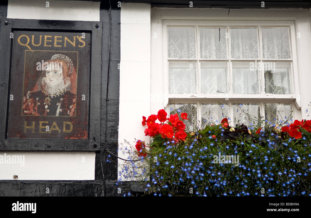 Queens Head Hawkshead High Resolution Stock Photography and Images - Alamy